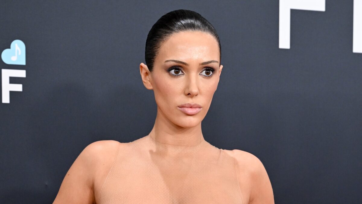 Bianca Censori Wears Sheer NSFW Outfit In Instagram Post - Producer ...