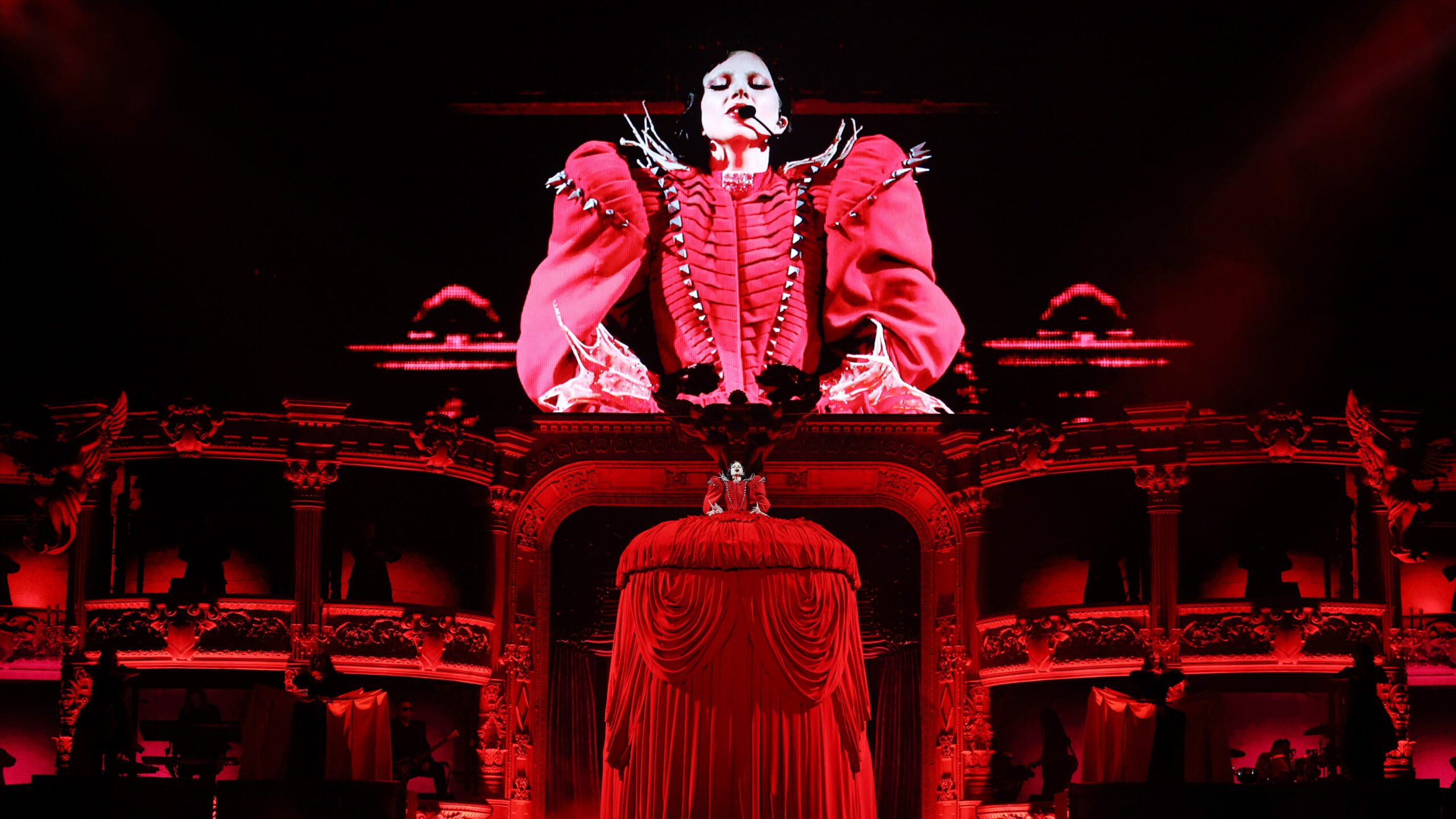 Lady Gaga’s ‘Mayhem Ball’ Kicks Off With Theatrical Spect... - Producer ...